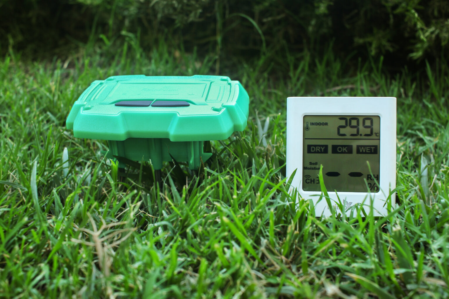 Wireless soil moisture monitor with sensor - Plant Care Tools