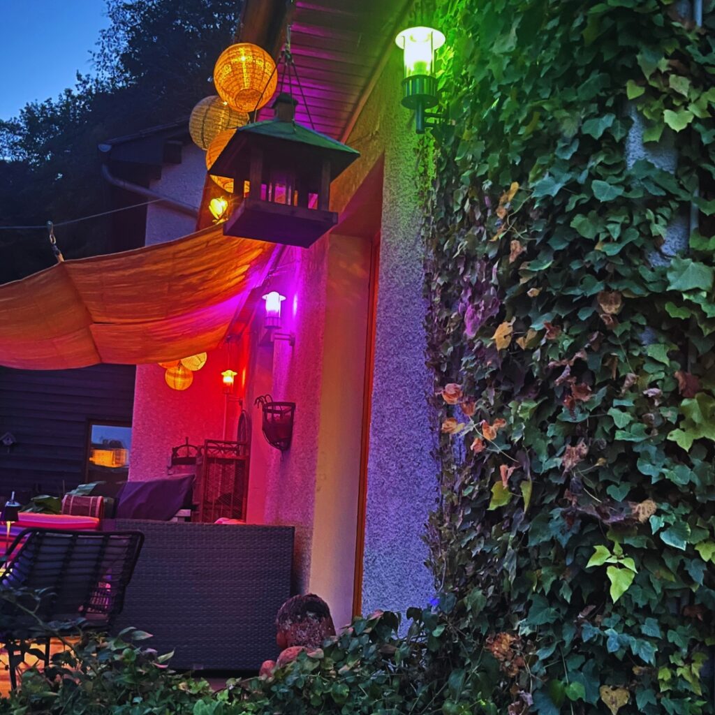 Mood lighting for garden and terrace - Smart LED WiFi lamp with large ...